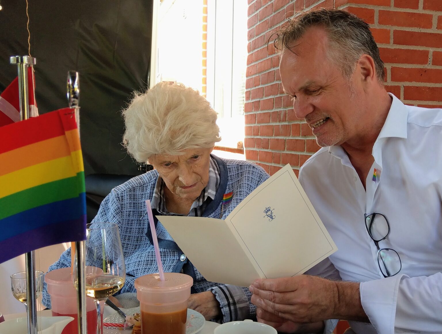 Lesbisk ikon fejret på sin 100-års fødselsdag - Out & About
