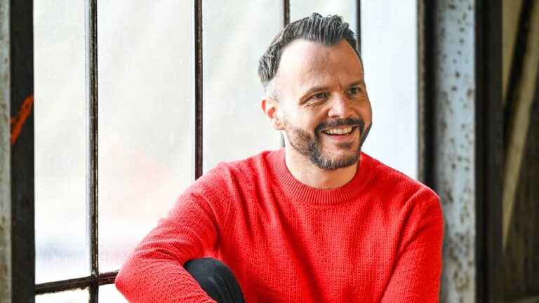 Bryan Rice springer ud som podcastvært - Out & About