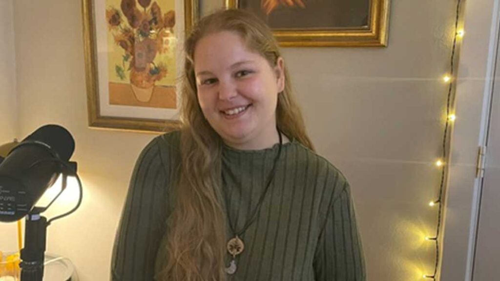 Gik fra selvmordstanker til at finde fællesskab med andre LGBT+ unge - Out & About